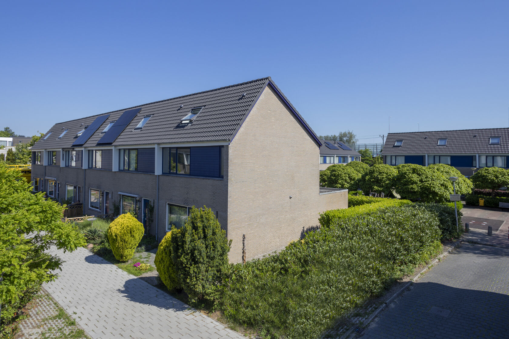 Buitenlust in Diemen: 66 woningen opgeknapt en verduurzaamd - Rochdale